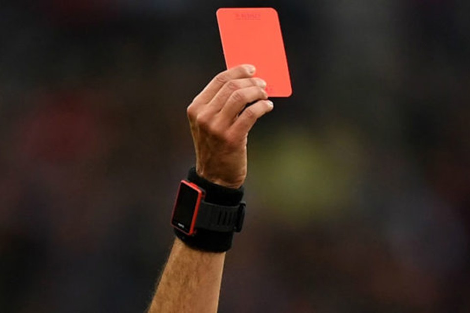 Yellow and red cards distribution across the European top 5 leagues ...